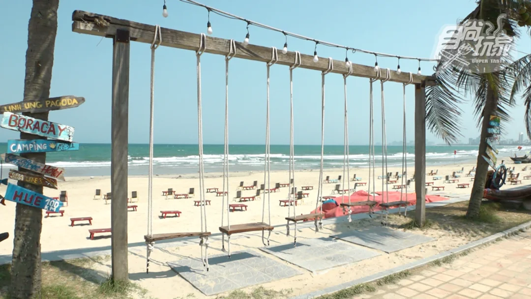 My Khe Beach: One of the six most beautiful beaches in the world, a ...